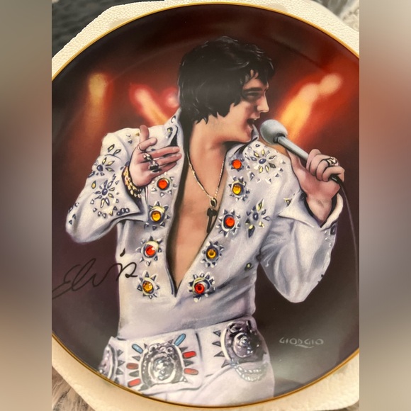 The Bradford Exchange | Other | Elvis Presley Plate The Inspiration ...